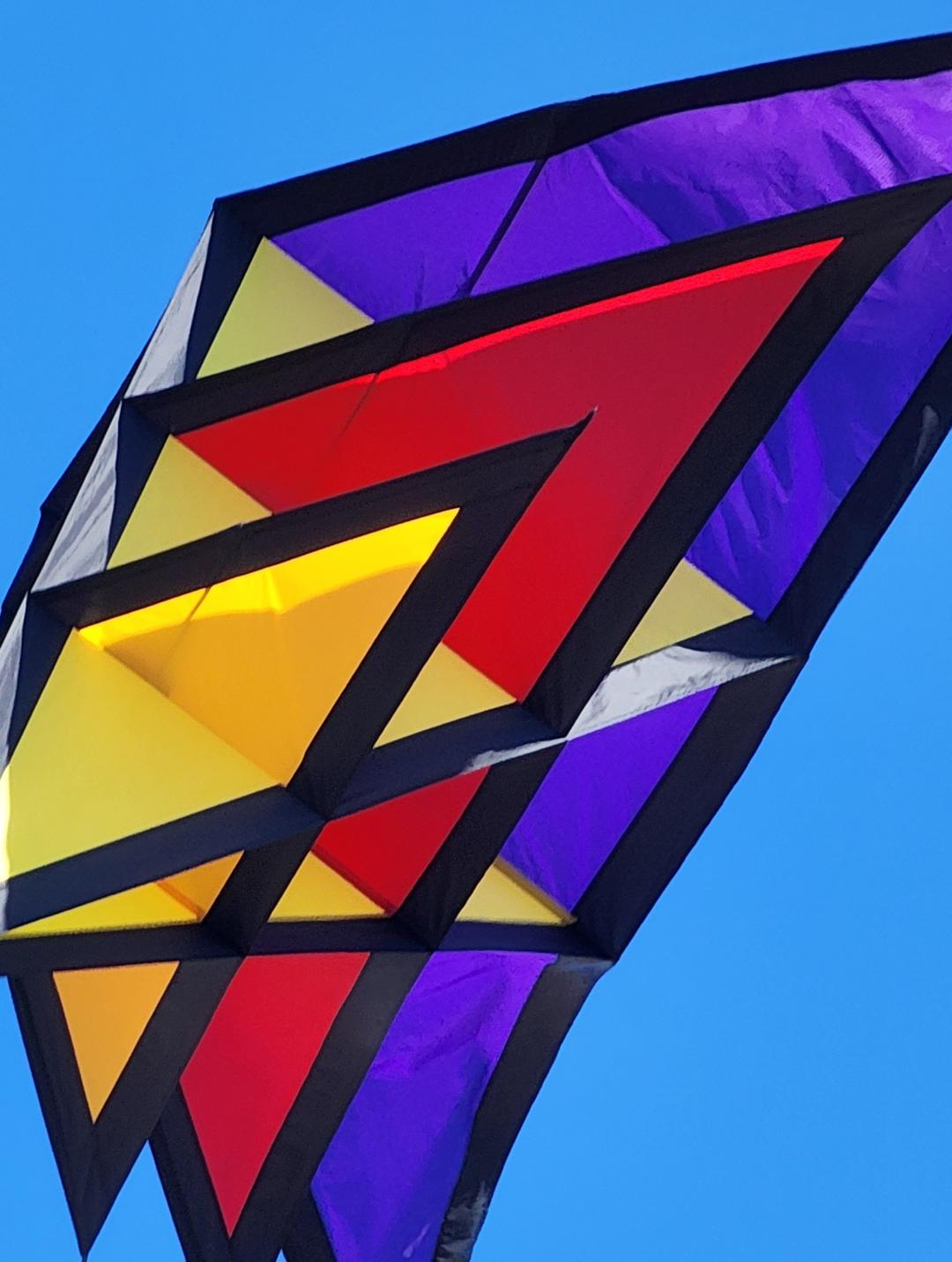 11.5' Giant Triangulation Kite - KHK Exclusive – Kitty Hawk Kites